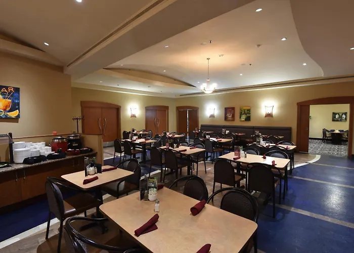 VICTORIA INN HOTEL AND CONVENTION CENTER WINNIPEG, WINNIPEG